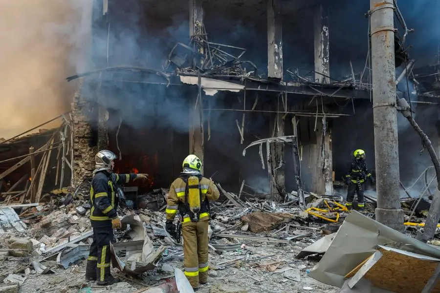 L’Ucraina torna a bruciare. Mosca minaccia Kiev: «Abbandonate la città ora»