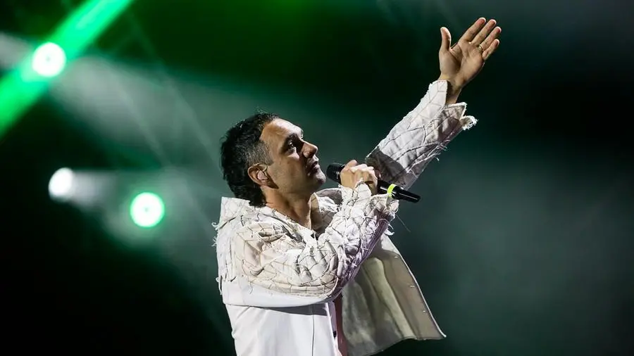 Cosmo e Tony Effe cantano la nuova fragilità maschile