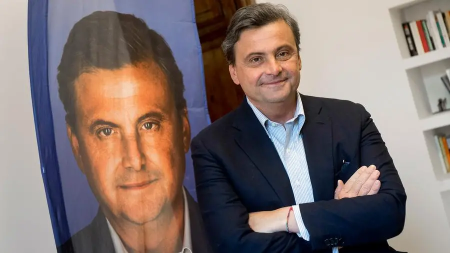 Calenda apre la campagna elettorale a Roma: «Marx era più ricco di me»