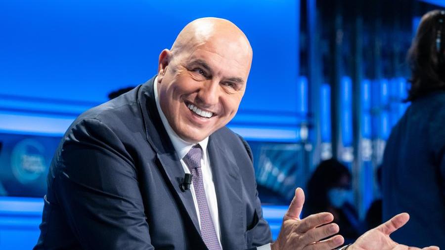 Crosetto e i 200mila euro dall’azienda che abbatte droni