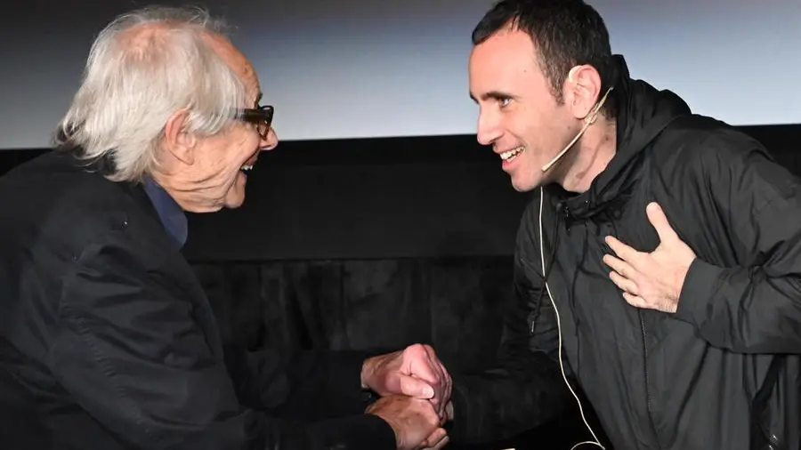 Il filo rosso che lega Zerocalcare a Ken Loach