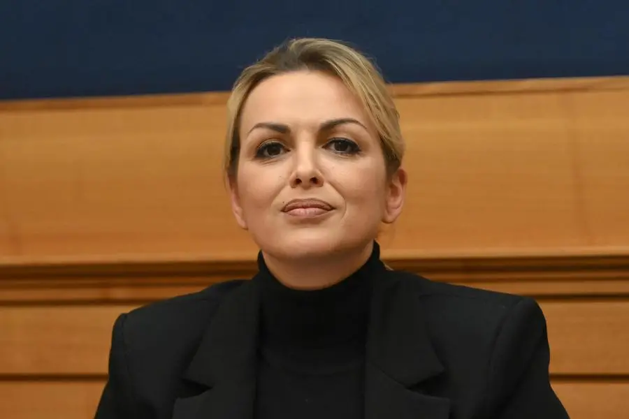 A chi i diritti? A noi! Francesca Pascale sposa l'omonazionalismo