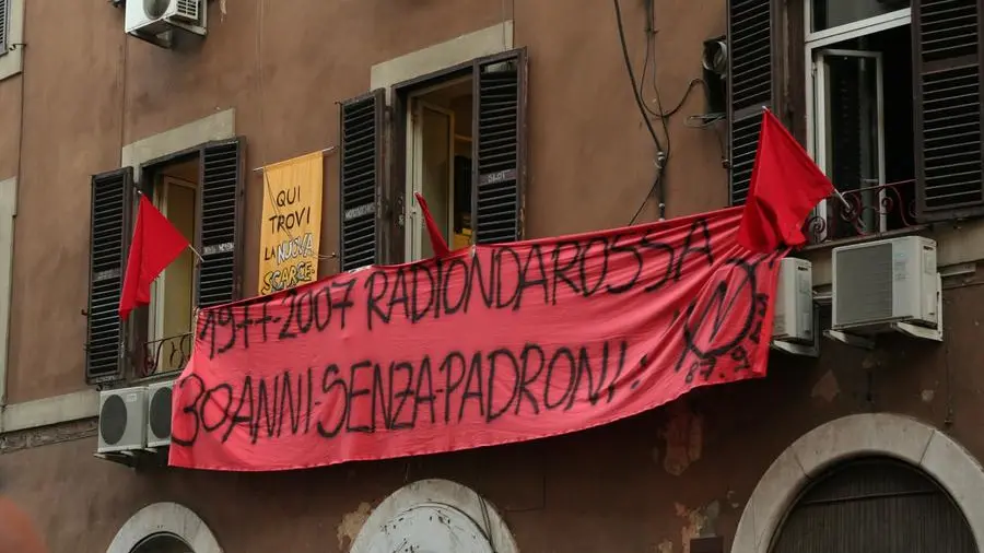 Radio Onda Rossa festeggia 48 anni di informazione indipendente: tre ...