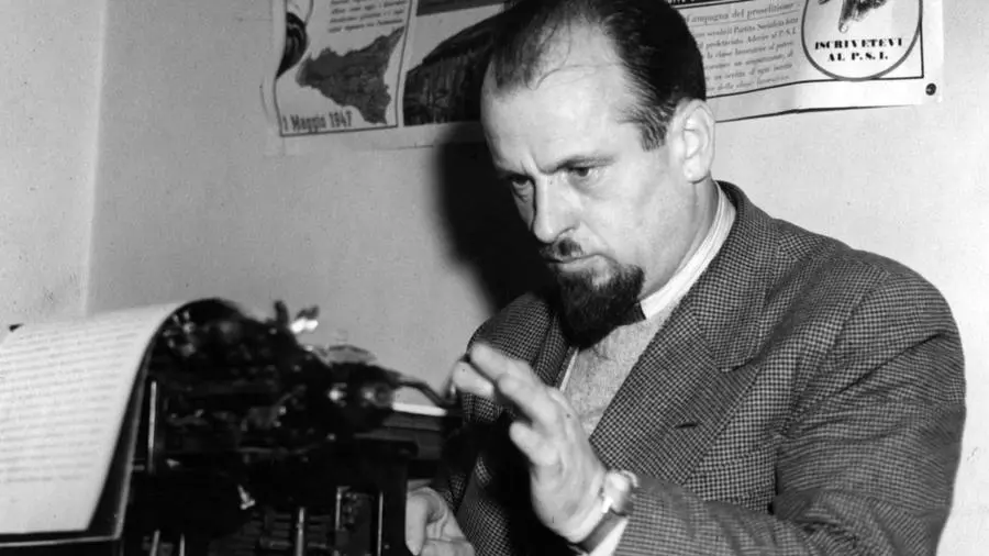 La lezione di Lelio Basso è la democrazia come strada verso la felicità