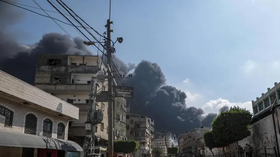 Gaza rimane senza energia e viveri: «Non c’è un posto sicuro»