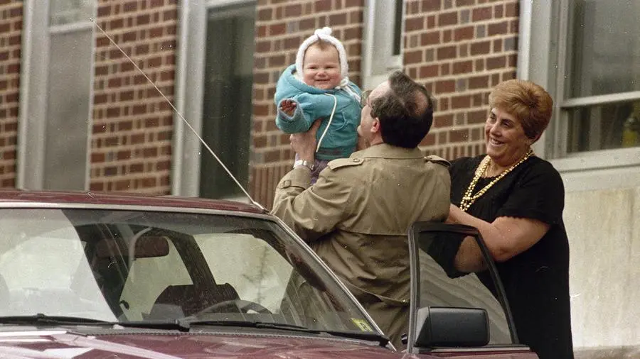 La storia di Baby M. Così è iniziato il dibattito sulla gestazione per ...