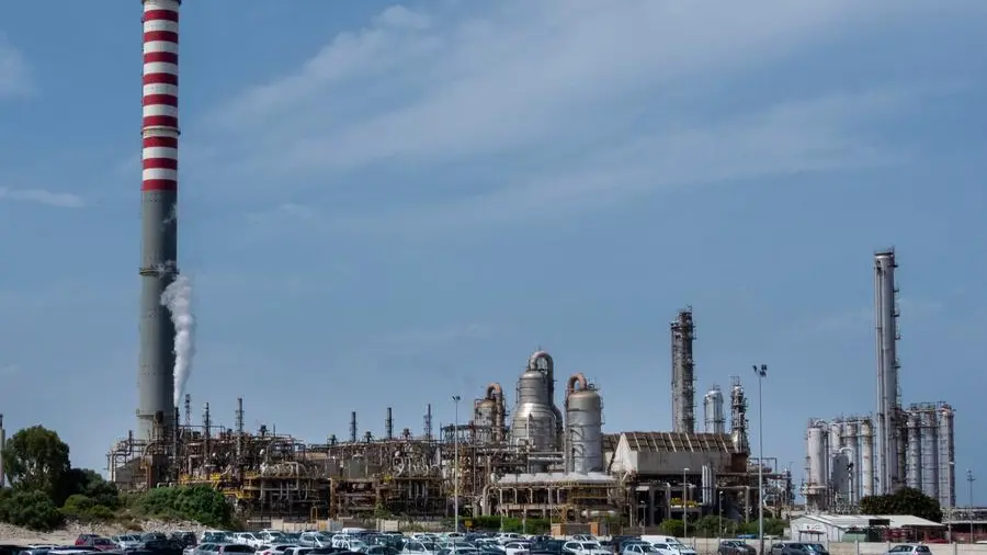 L’Isab Lukoil ceduta a Goi Energy: il passaggio è ufficiale