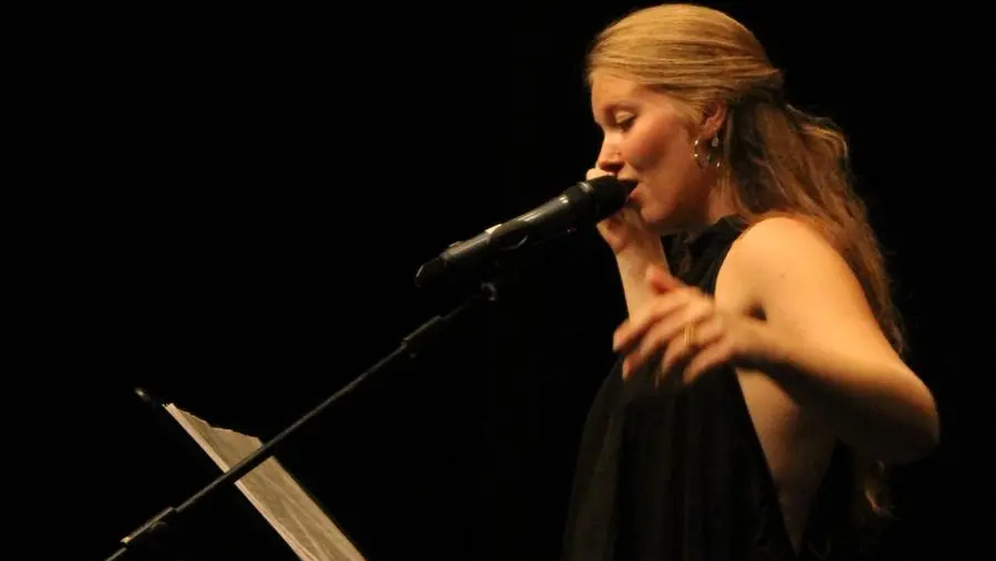 La rabbia di Maria, un’icona liberata dall’arena politica