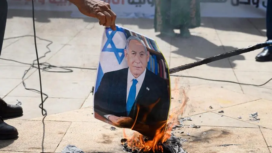 L’Iran ha offerto a Netanyahu una grande opportunità politica. Saprà ...