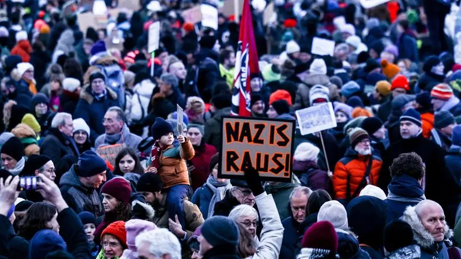 Germania, la protesta anti-AfD invade le piazze ma i Land dell’est sono ...
