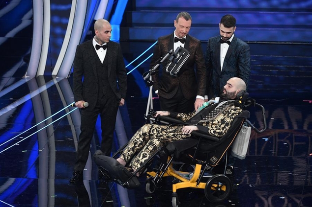 Il padre di Paolo Palumbo: «I soldi li chiede mio figlio, non so per ...