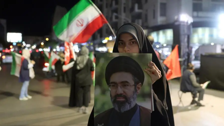 L’Iran e la bozza dei misteri su Hormuz e il ritiro Usa, la Casa Bianca ...