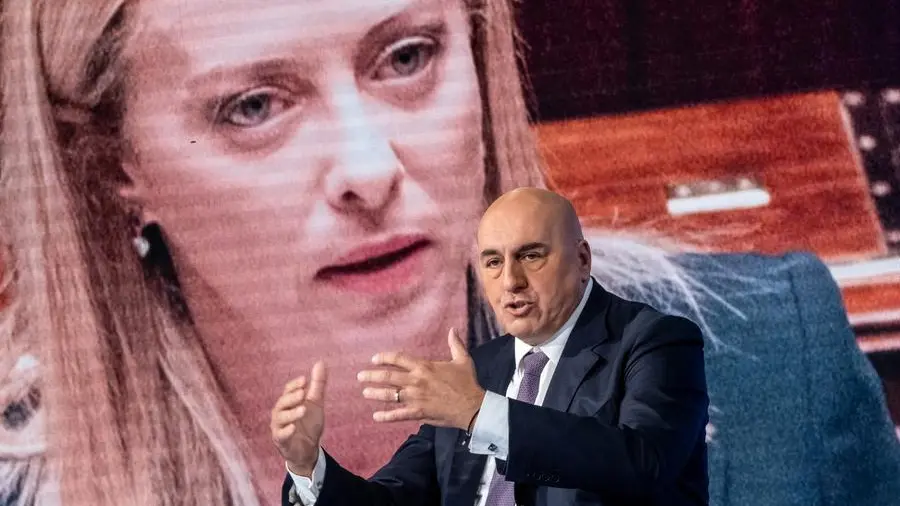 La guerra tra Meloni e Crosetto sui nuovi vertici di Leonardo