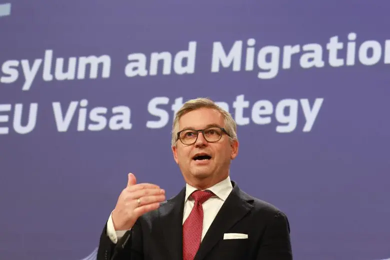 L’Europa aspira al modello Ice, ecco il Patto Ue sui migranti